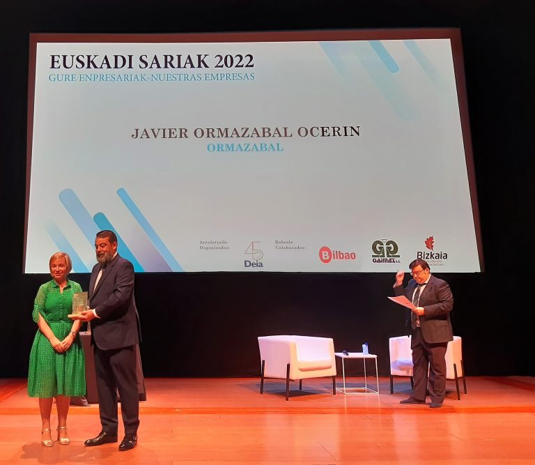 Javier Ormazabal Ocerin awarded in the Euskadi Sariak - Velatia